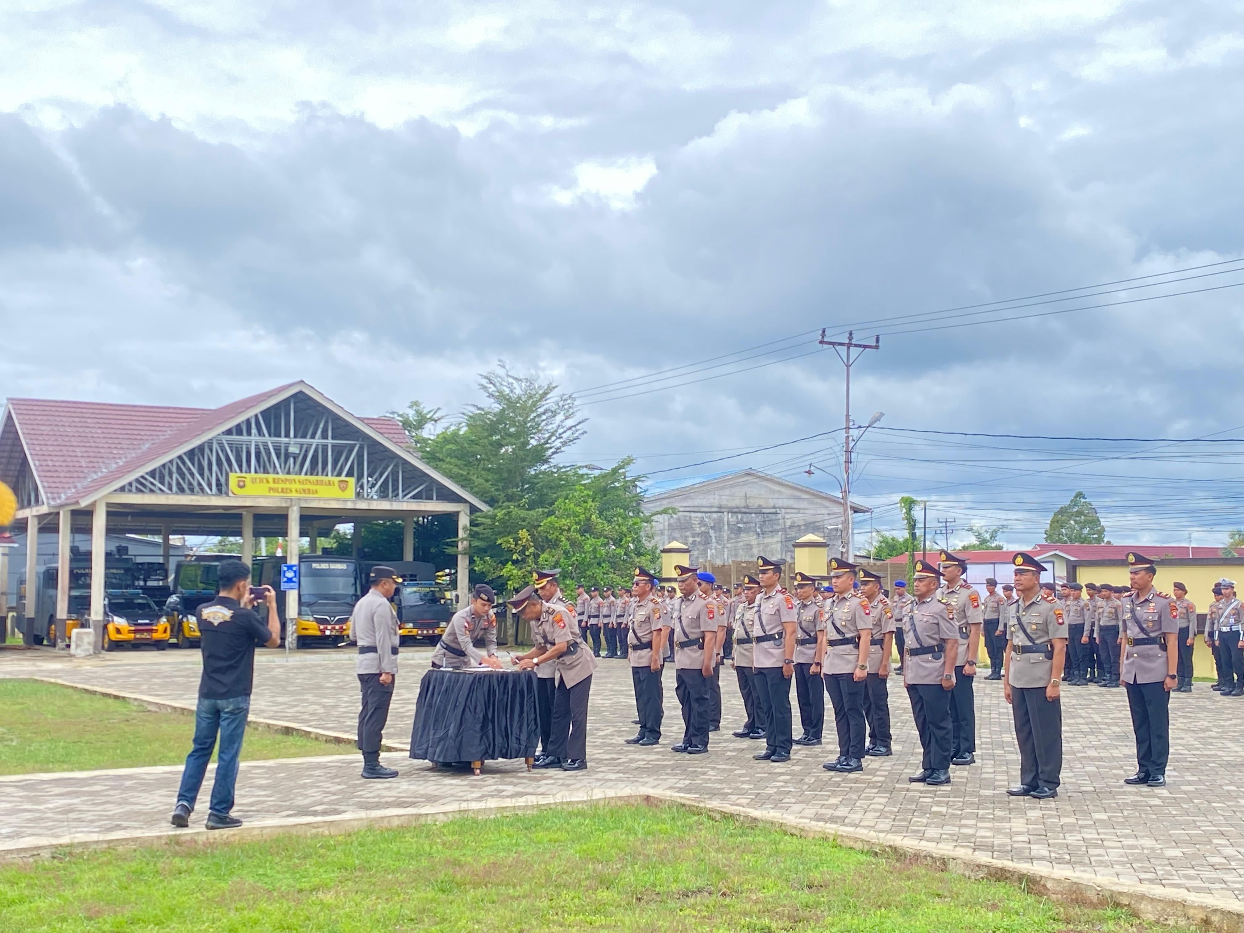 Berite Sambas | Rotasi Pejabat, Polres Sambas Lantik Pejabat Utama dan Kapolsek Baru